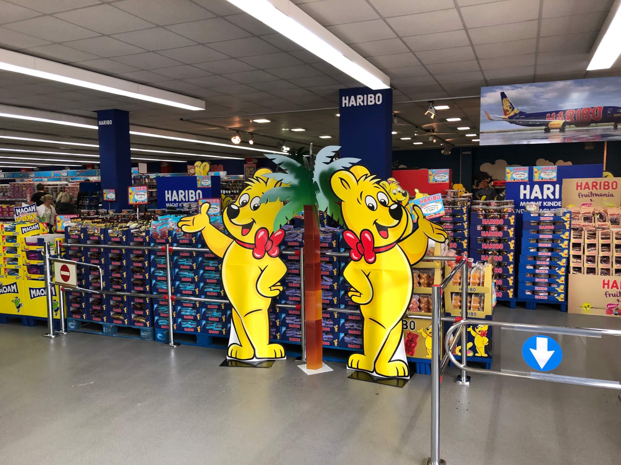 Kids and grown-ups love it so - a visit to HARIBO ⋆ The Passenger