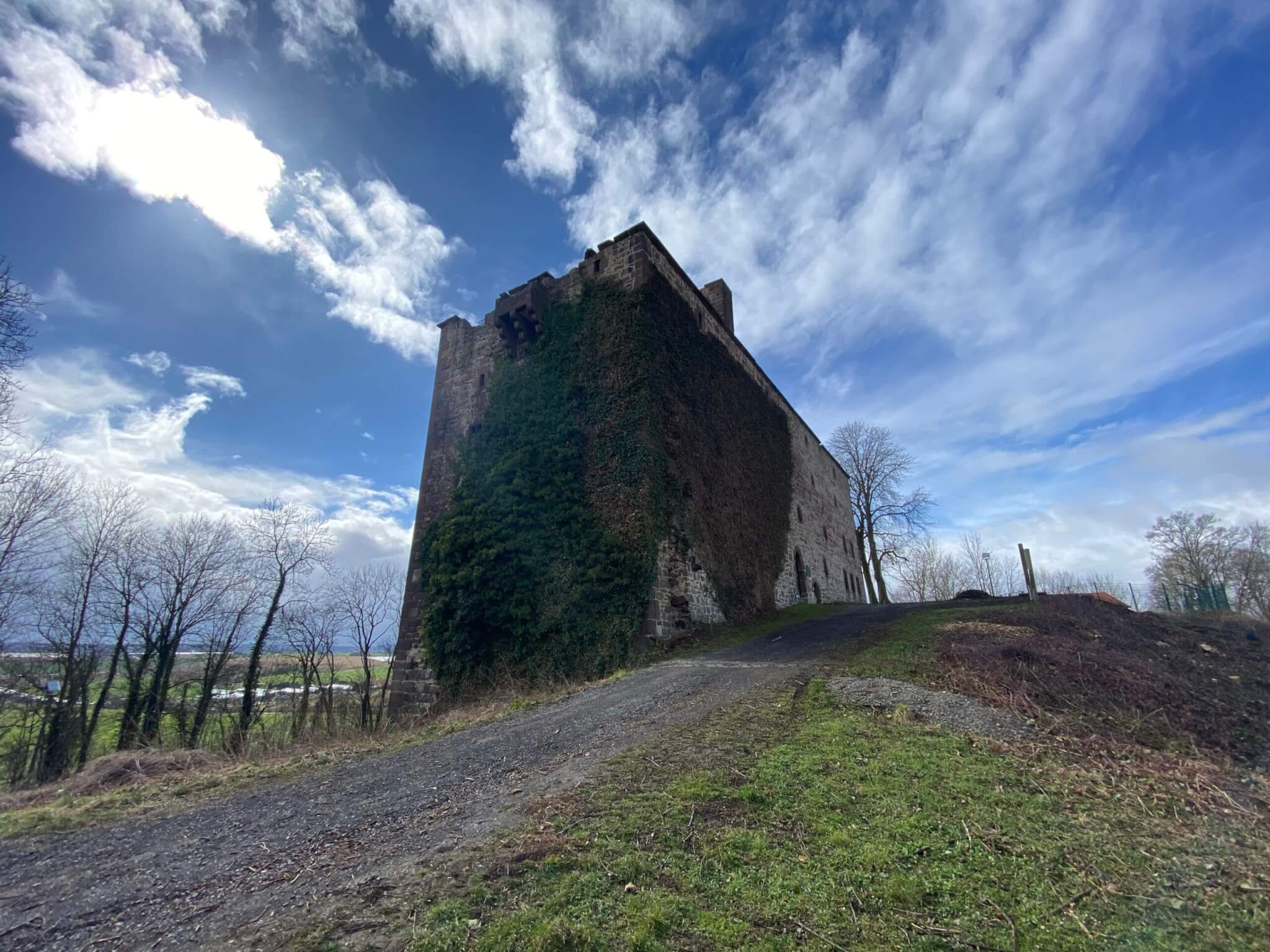 Burg Grebenstein / Climb on top of a castle ruin, Grebenstein ⋆ The ...