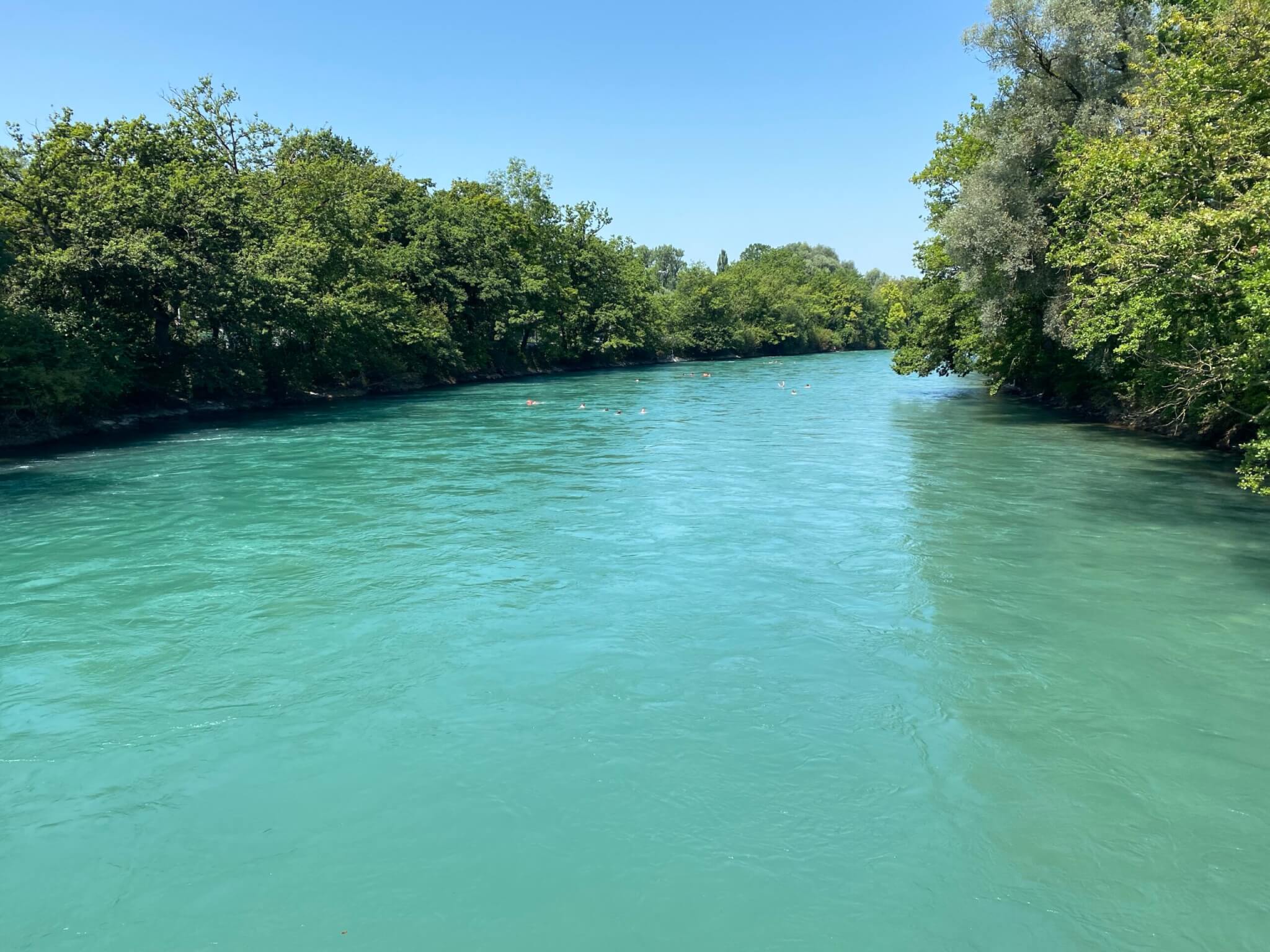 Floating in the Aare / Longest pool, Bern ⋆ The Passenger