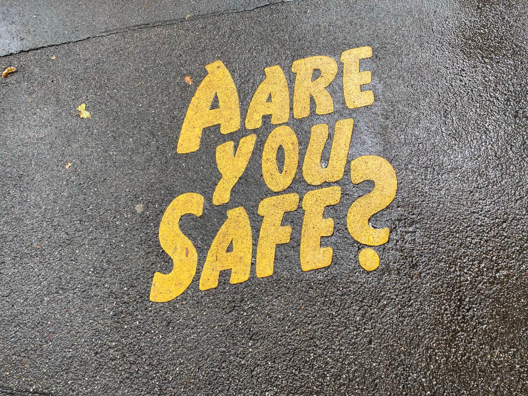 Floating in the Aare / Longest pool, Bern ⋆ The Passenger