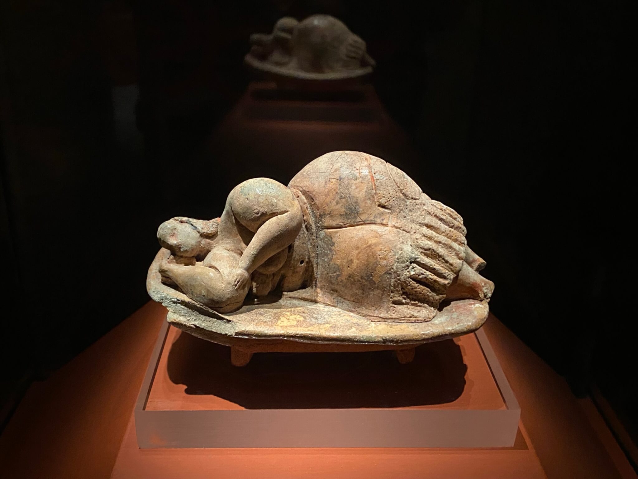Sleeping lady / National Museum of Archaeology, Valletta ⋆ The Passenger