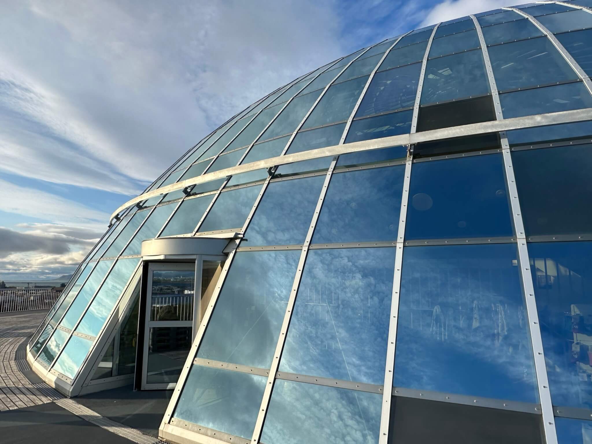 Perlan / Water storage and natural history museum, Reykjavík ⋆ The ...