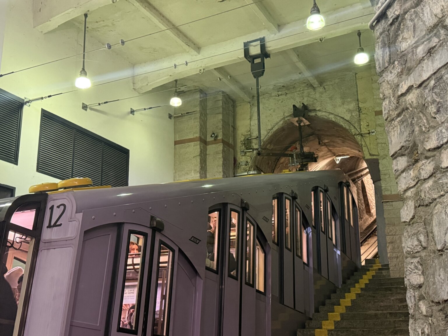 Brunate / Funicolare to the perfect viewpoint, Como ⋆ The Passenger